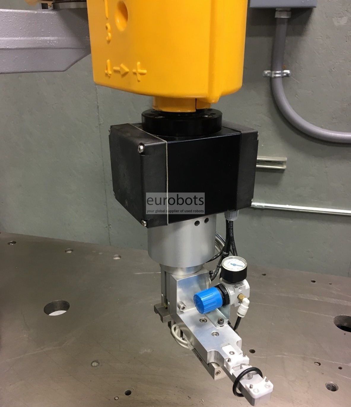 used scara robot Staubli TS60 with CS8c controller | Eurobots